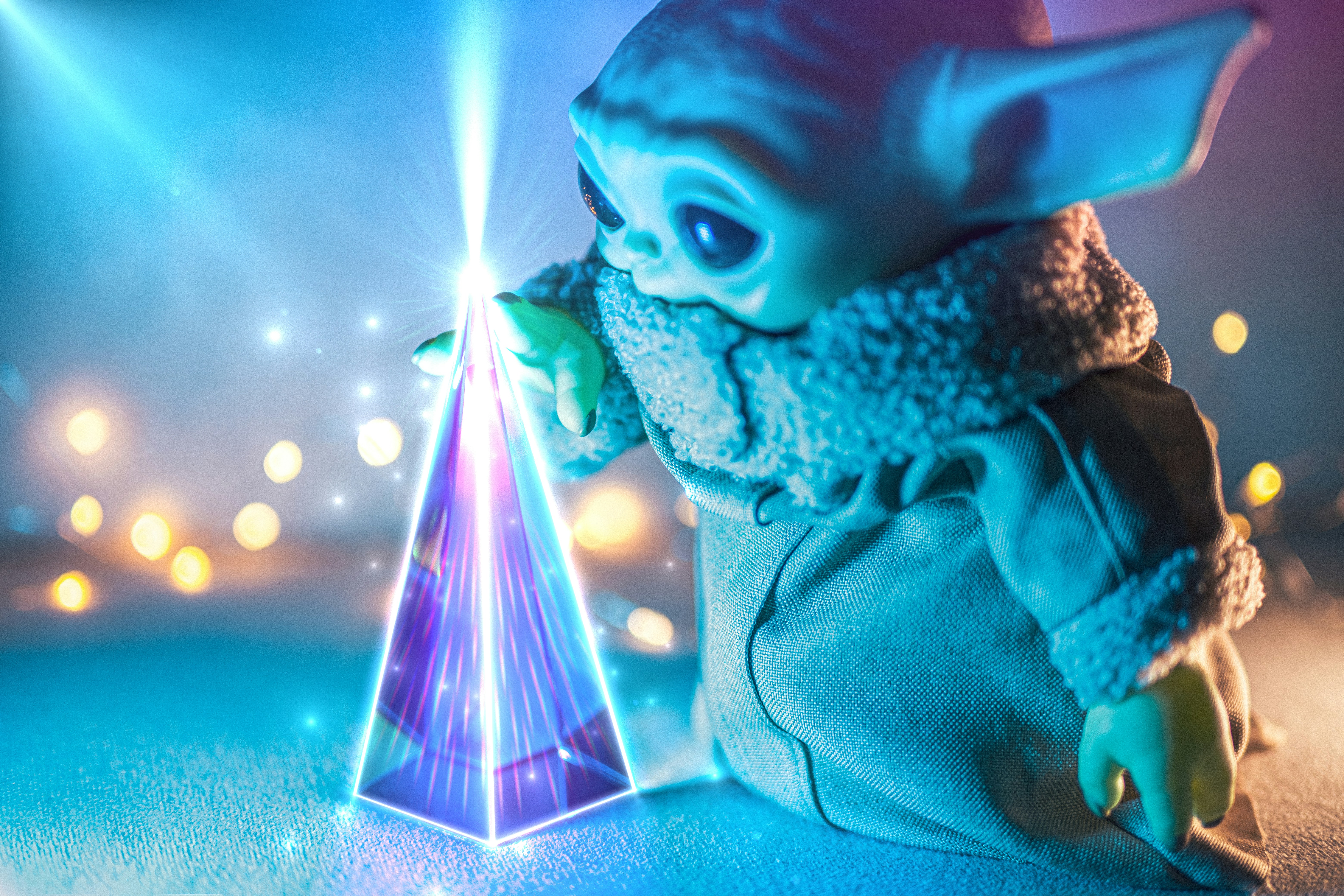 LLMs can be Fooled into Labelling a Document as Relevant | TIGER Talks